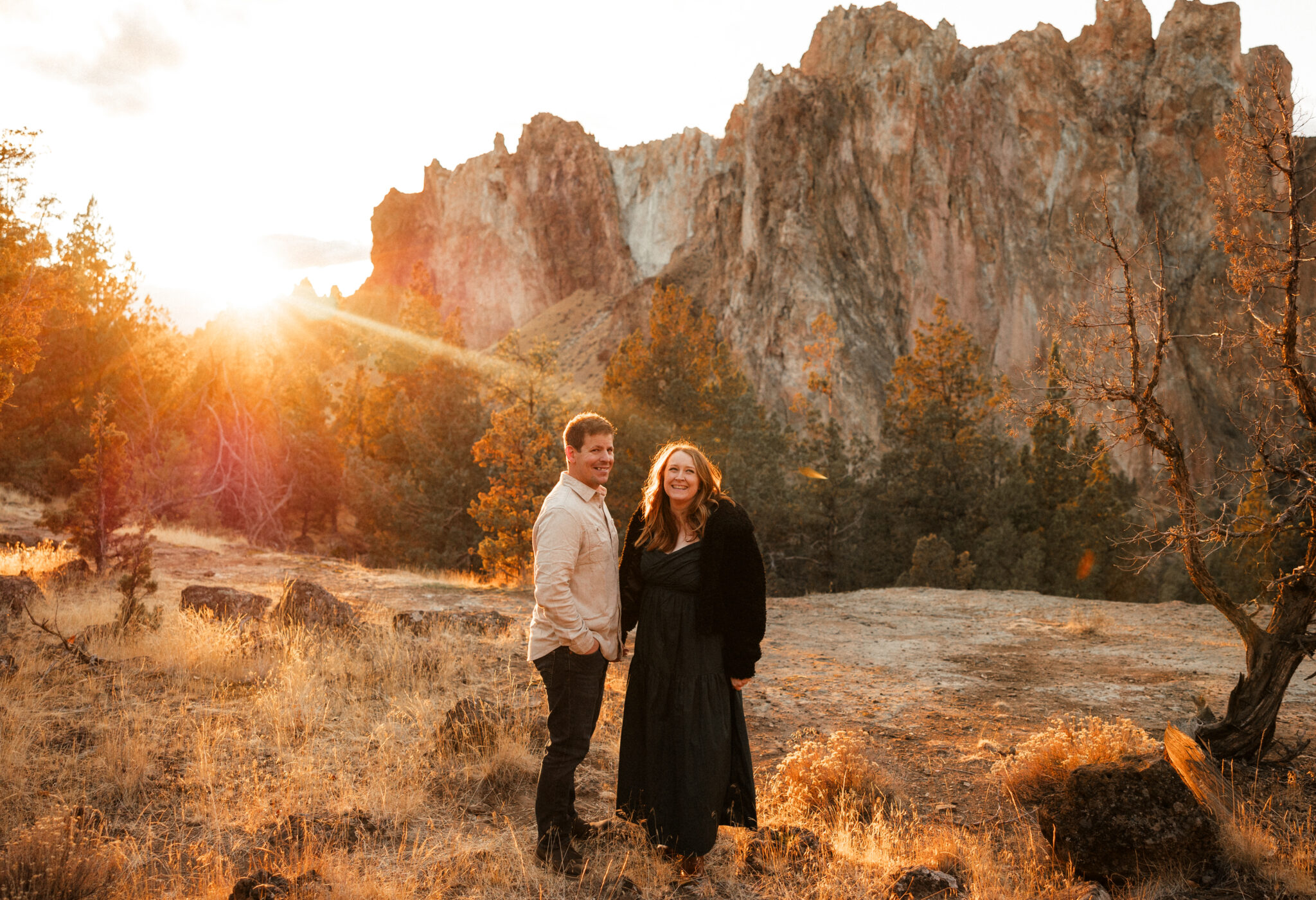 Smith Rock Engagement Session | Ali + Bryan | Oregon Wedding Photographer